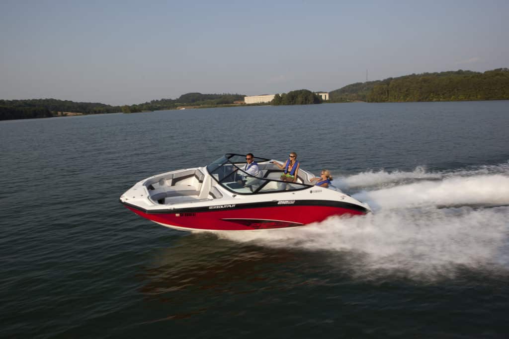 Choose H2O for First-Class Boat Winterization and Service